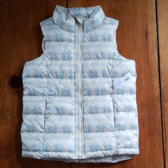 Old Navy | Jackets & Coats | New Cream Blue Snowflake Puffer Vest 6 7 ...